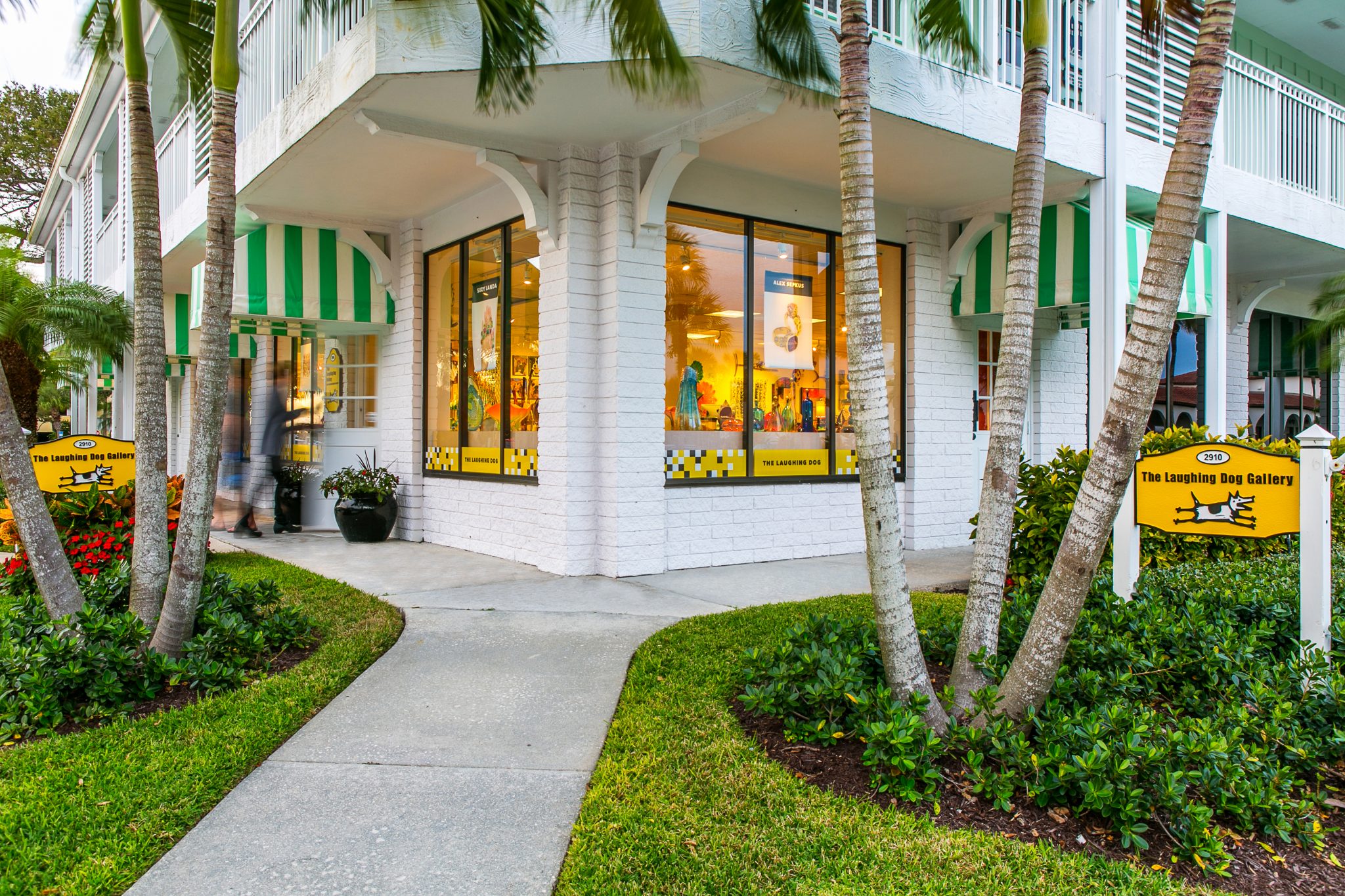 gallery-exterior - The Laughing Dog Gallery : The Laughing Dog Gallery